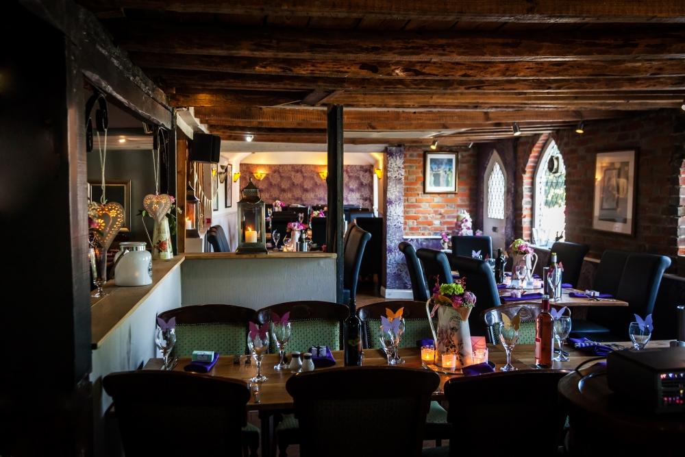 Venue Hire in Kent | Food, lodge and tipis | The Moody Mare